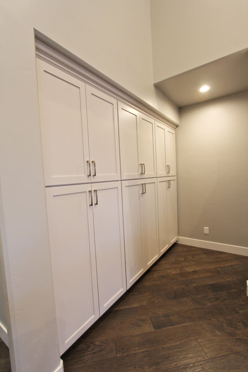 Classic raised panel or sleek shaker doors are most popular | Premier ...