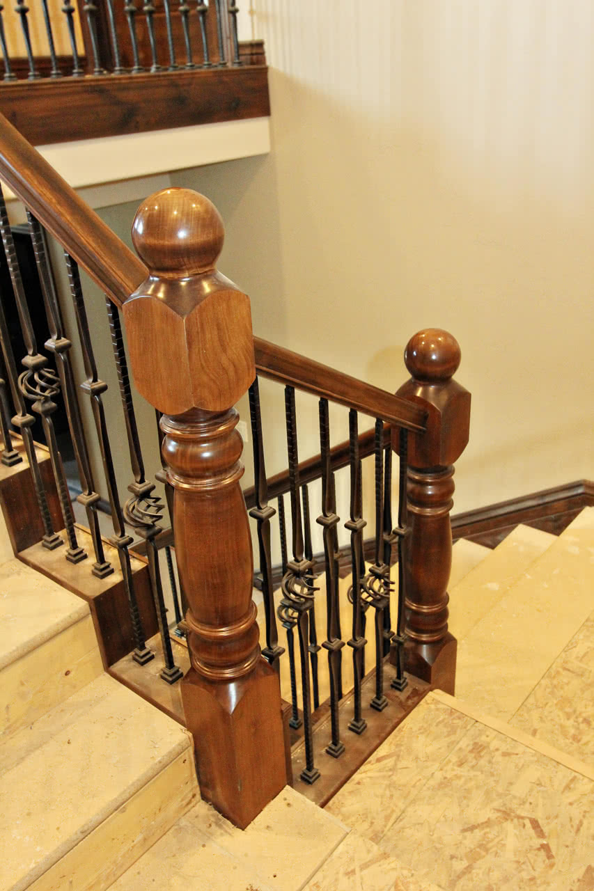Beautiful wood posts & railings designed and built for your staircase ...